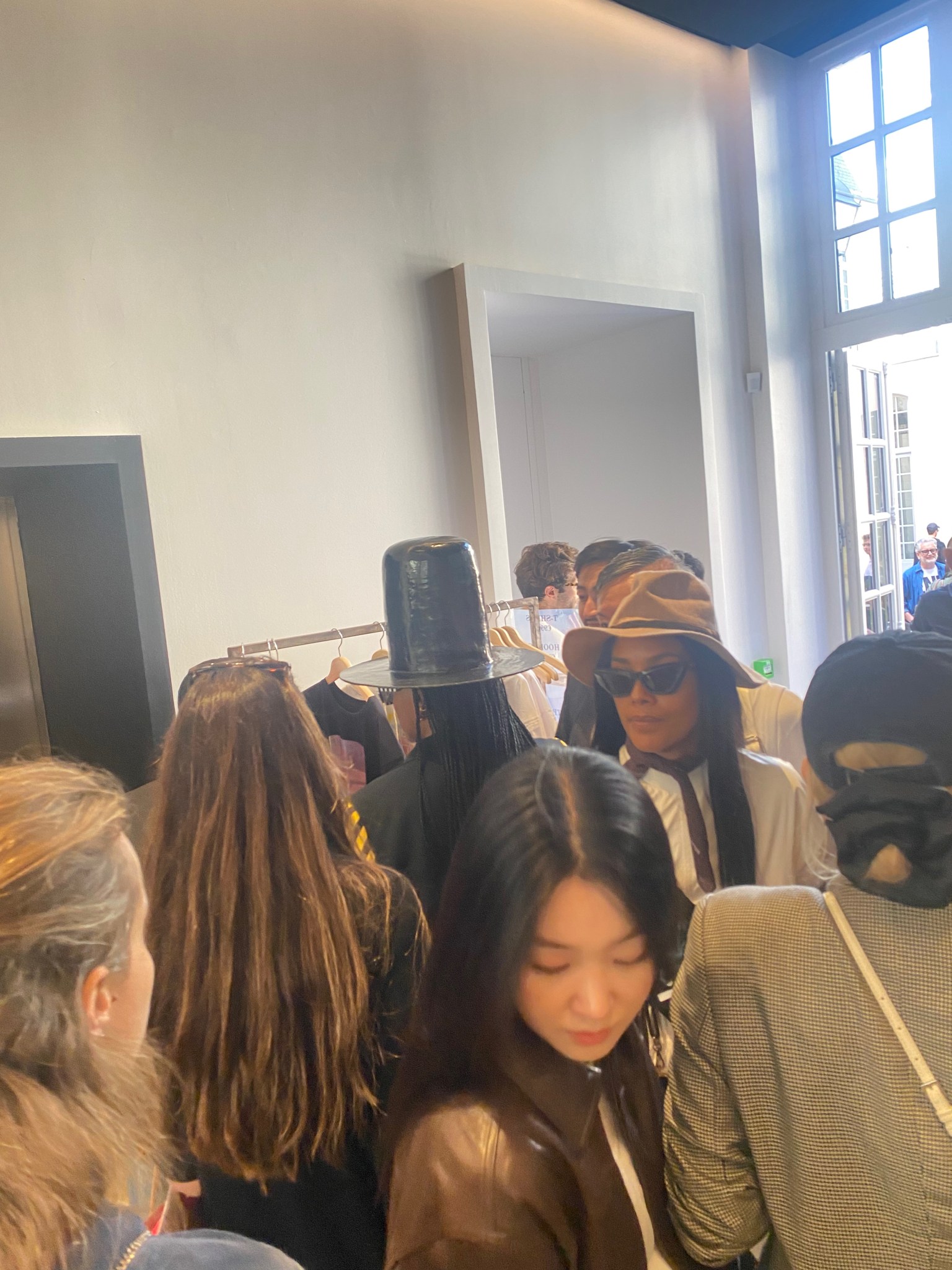 DOVER STREET MARKET PARIS